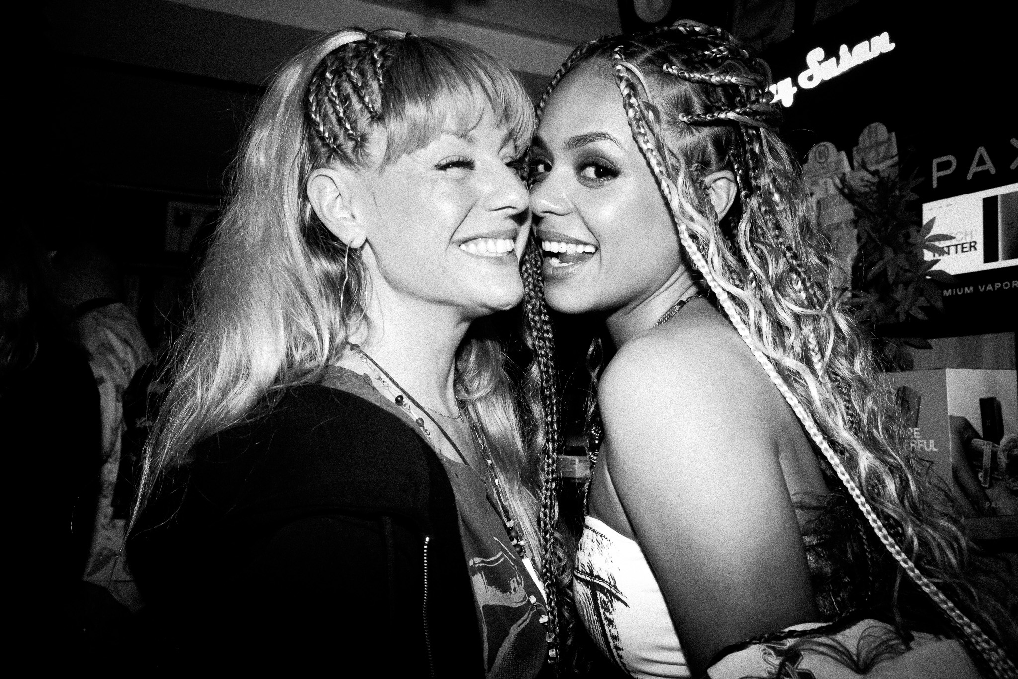 Hello : Kaya Fyah & Jessi G Shellz - 1 More Thing